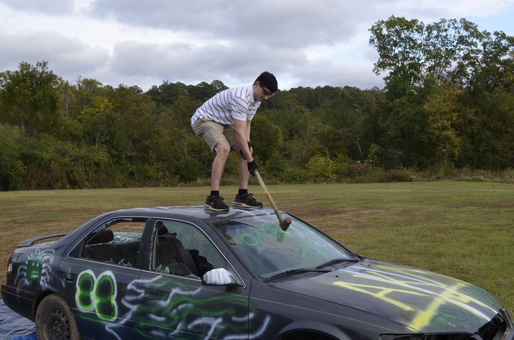 Bashing cars for charity – The Alabamian